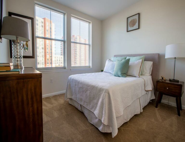 Photos of Apartments & Amenities | 101 Park Place