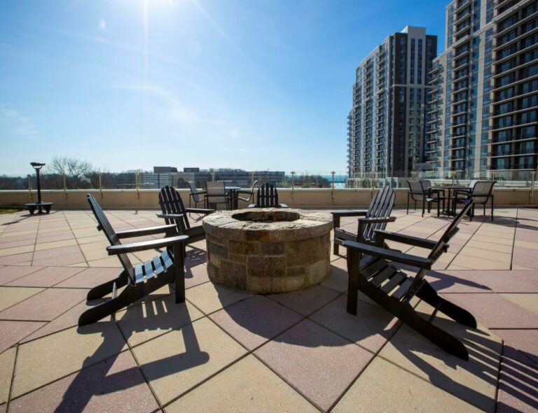 Photos of Apartments & Amenities | 101 Park Place